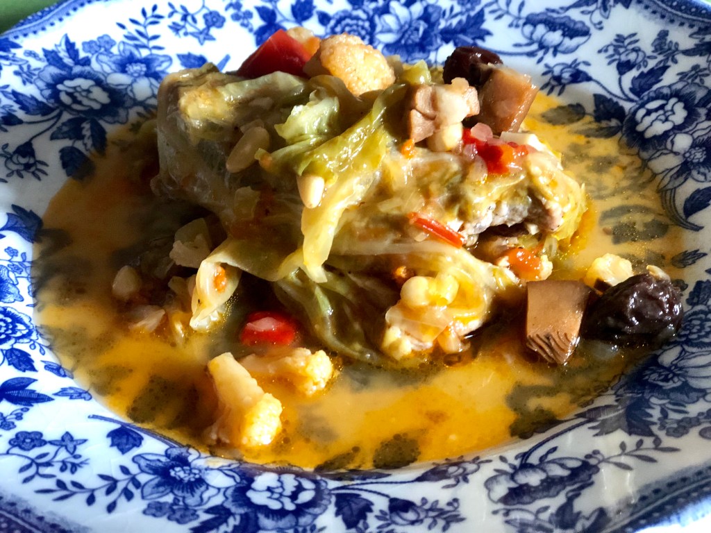 LLOM AMB COL (lomo con col) – RECETAS DE COCINA MALLORQUINA